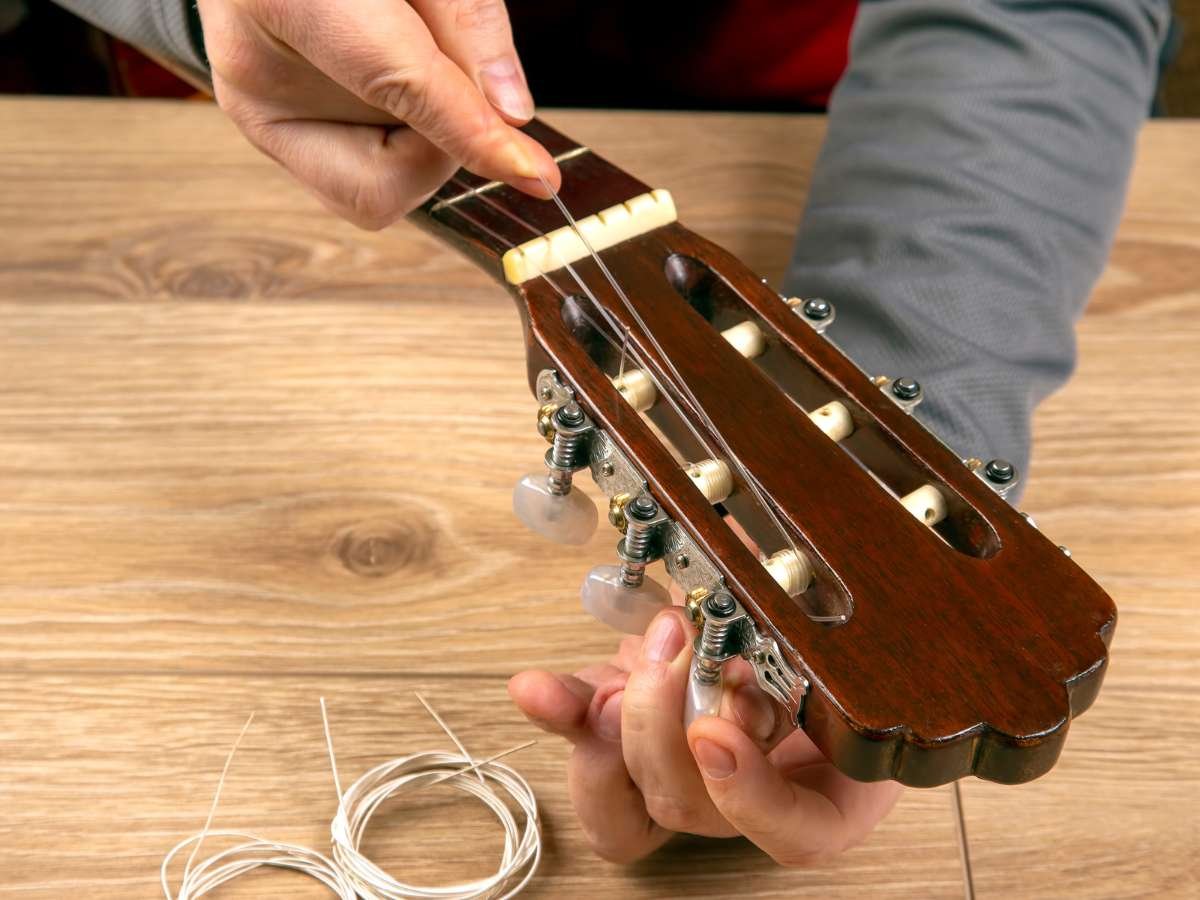 Struny Gitarowe i Ich Rodzaje - Jakie Wybrać? - Strefa Gitar